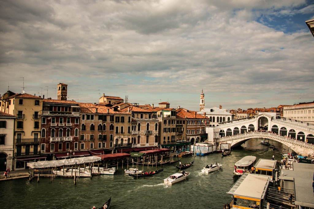 Venetië: de romantische drijvende stad - Up in the Air