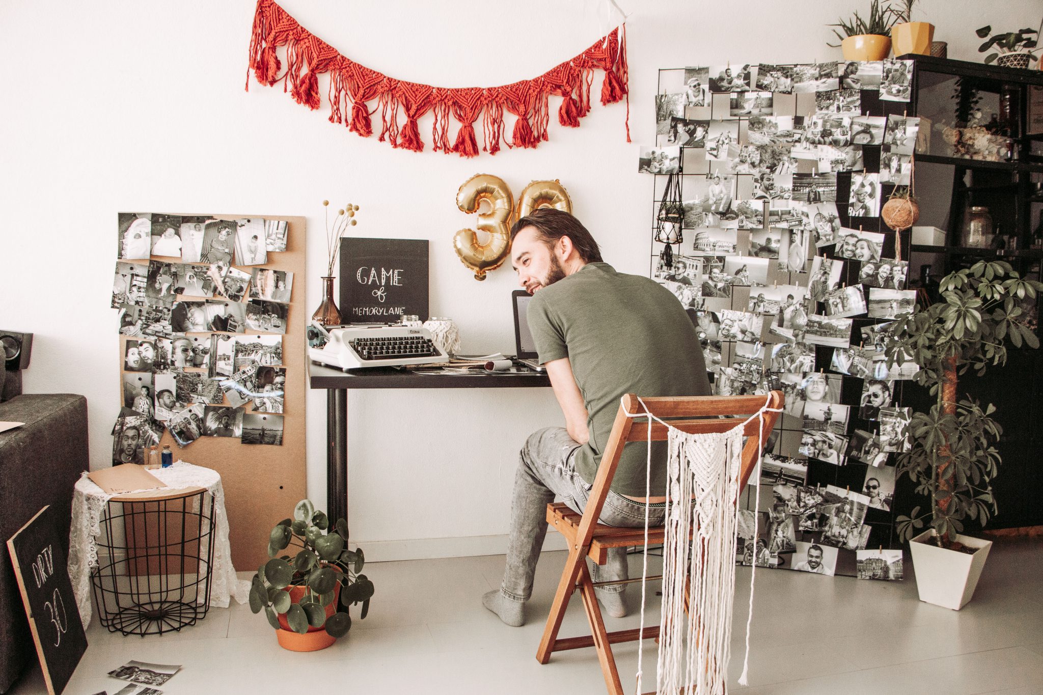 DIY: The Game of Memory Lane ; een heel persoonlijke spel - Up in the Air