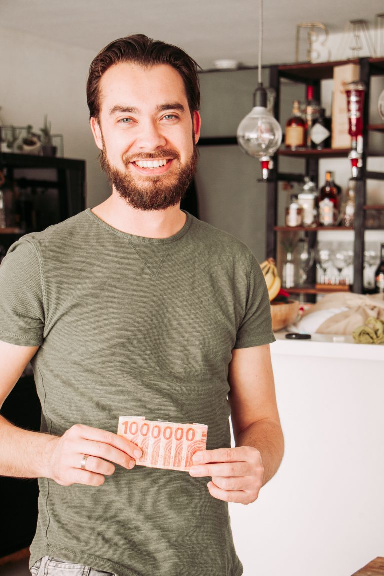 DIY: The Game of Memory Lane ; een heel persoonlijke spel - Up in the Air